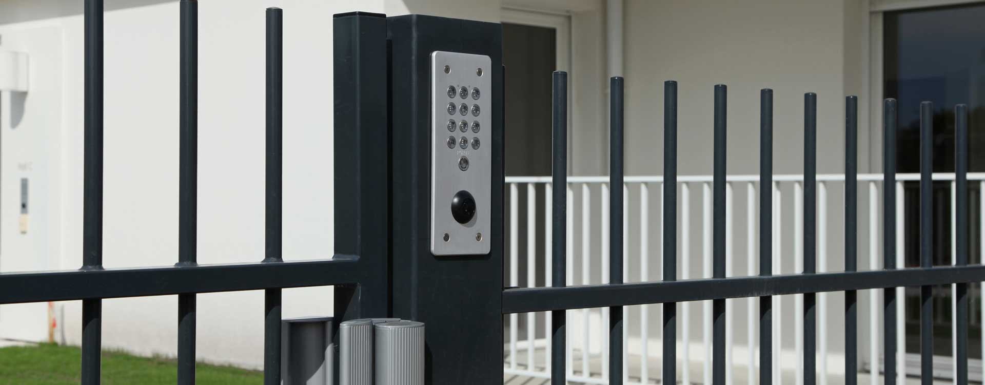 Installation digicode en Suisse c'est Designo Elec, simplement efficace